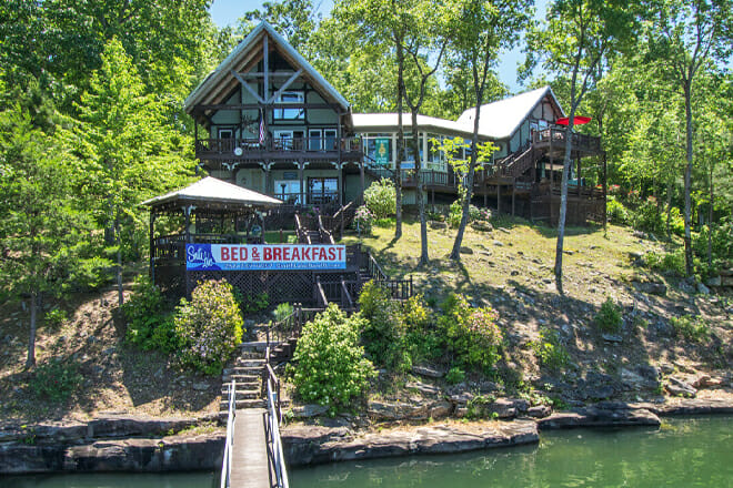 Smith Lake Bed and Breakfast