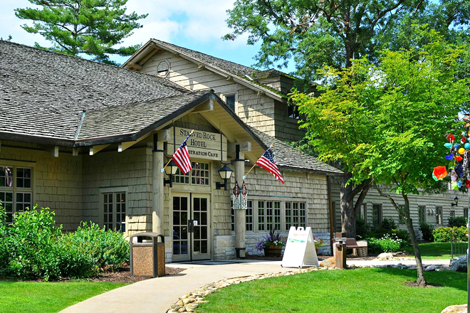 Starved Rock Lodge & Conference Center