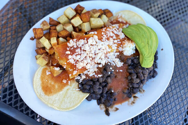 Tourist Home All Day Cafe