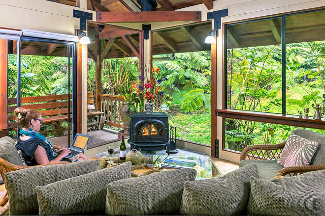 Volcano Village Lodge