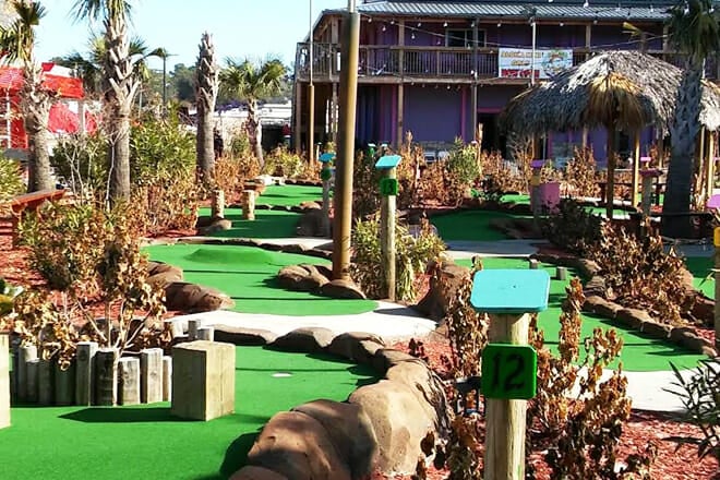 Aloha Mini Golf