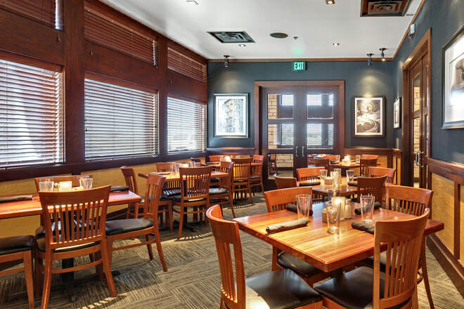 Charleston&rsquo;s Restaurant