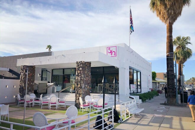 Eight4Nine Restaurant & Lounge