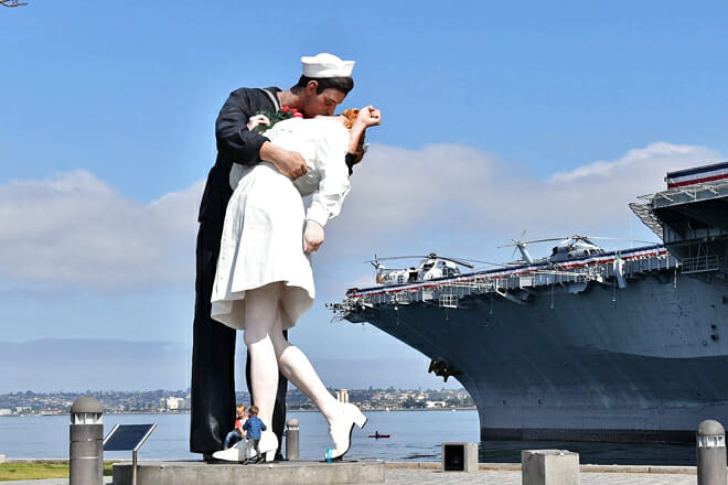 embracing peace statue