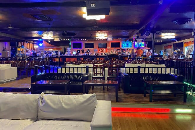 Family Fun Xperience Theater