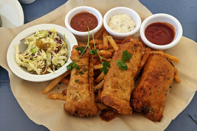 Fly N’ Fish Oyster Bar & Grill