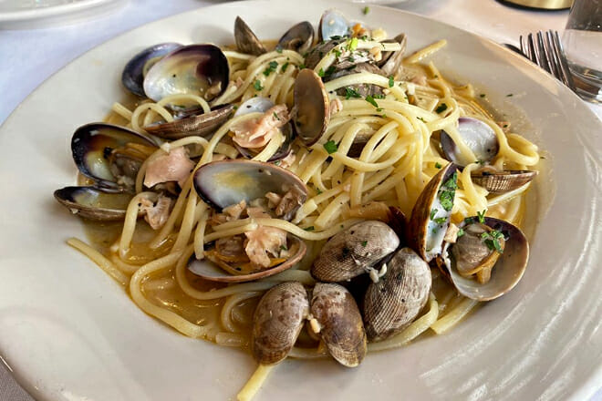 Gale's Italian Restaurant and Bar