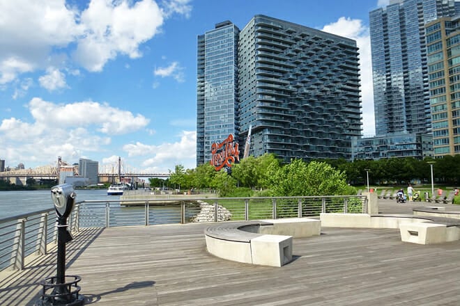 Gantry Plaza State Park