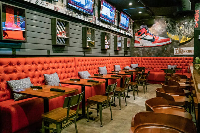 Grails Miami Restaurant & Sports Bar