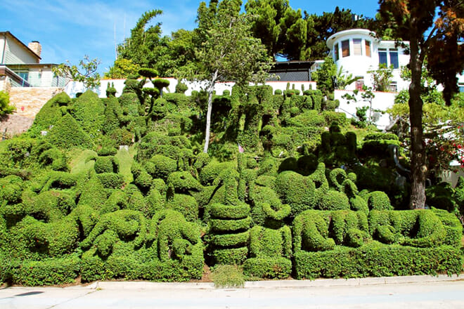 Harper's Topiary Garden