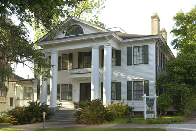Knott House Museum