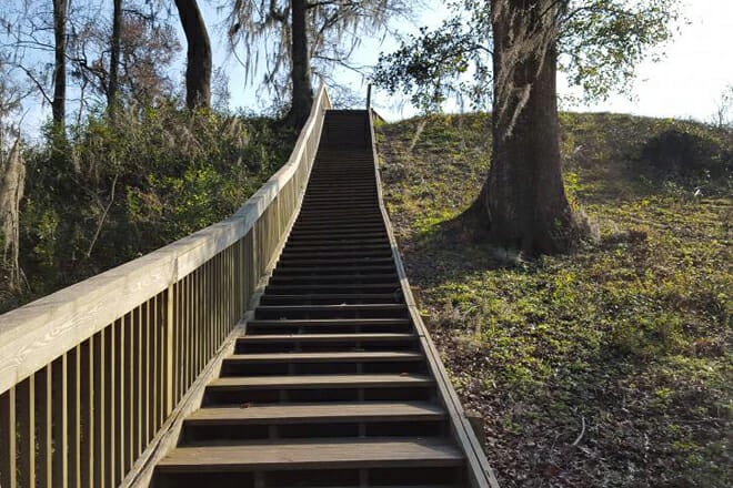 Lake Jackson Mounds State Park