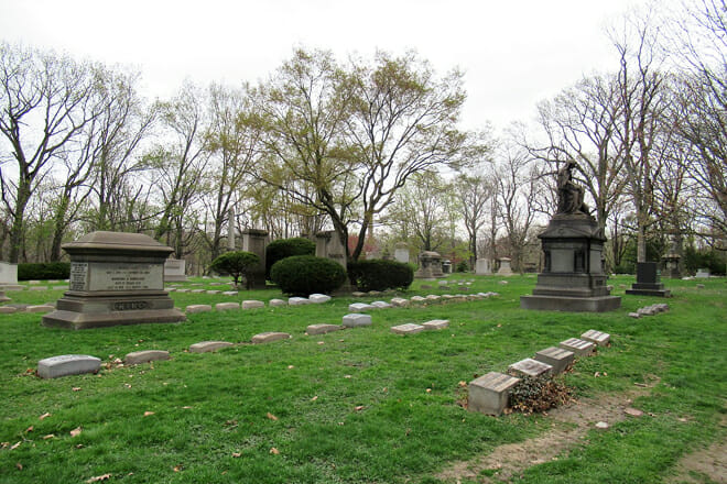 Lake View Cemetery