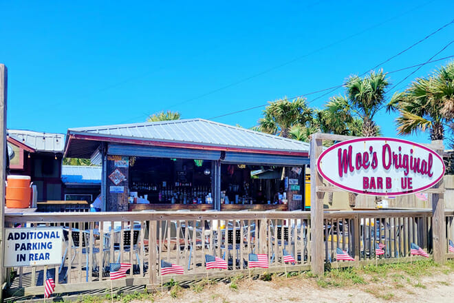 Moe's Original Bar B Que