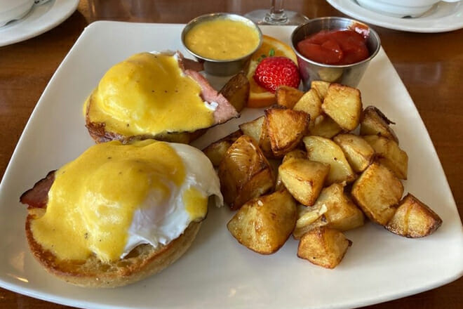 The Swamp Fox at the Francis Marion Hotel