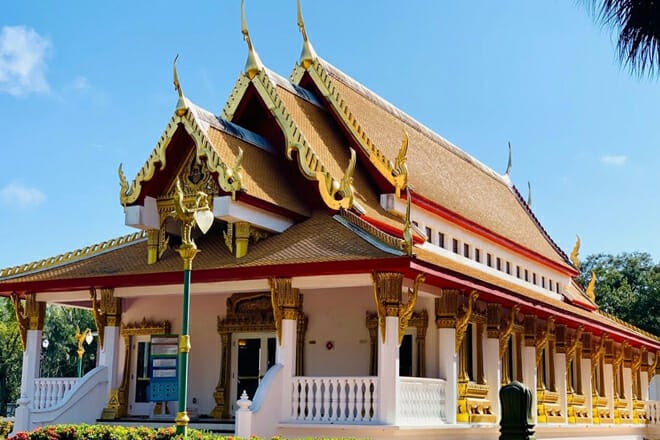 Wat Mongkolratanarm (Also known as Wat Tampa)