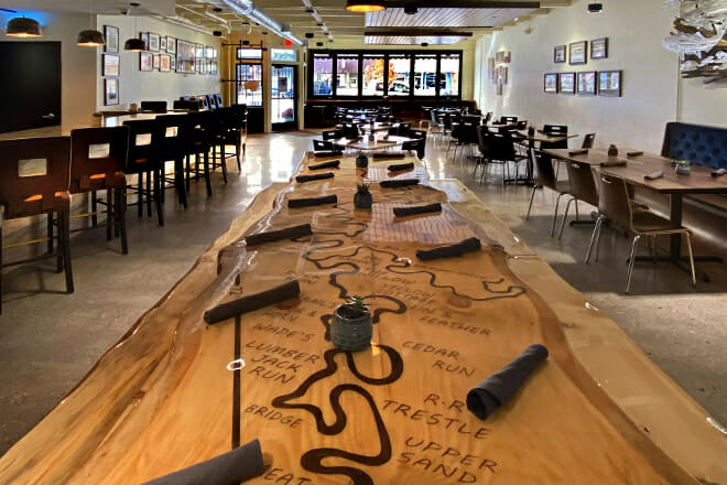 876 Baldwin Restaurant