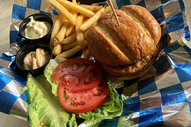 Beach Bites & Burgers