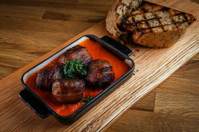 Bleu Restaurant and Lounge