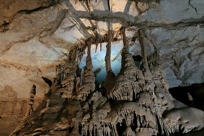 Cathedral Caverns State Park