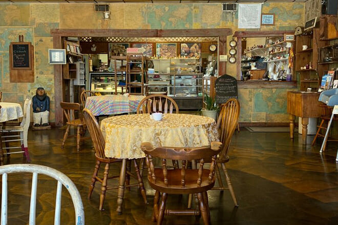 Chef John&rsquo;s Bakery & Cafe