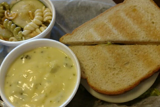 Down Town Caf&eacute;