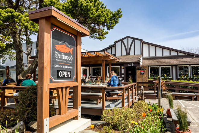 Driftwood Restaurant & Lounge