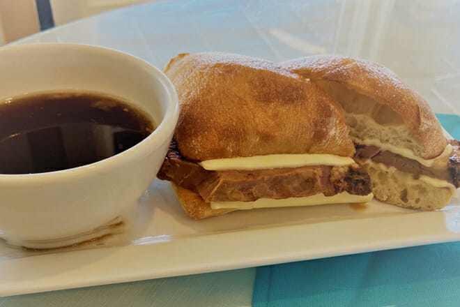 Dumplins Bistro & Bakery