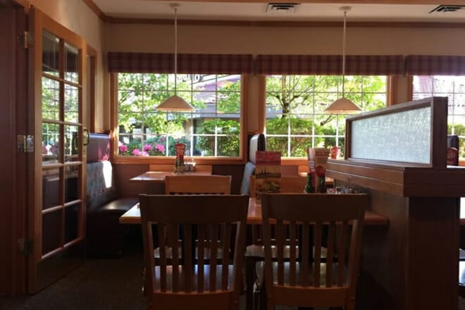 Elmer's Restaurant (Formerly Elmer&rsquo;s Colonial Pancake House)