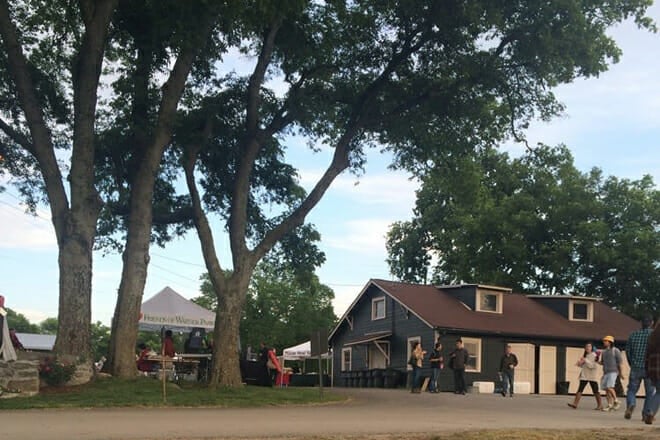 Full Moon Pickin' Party