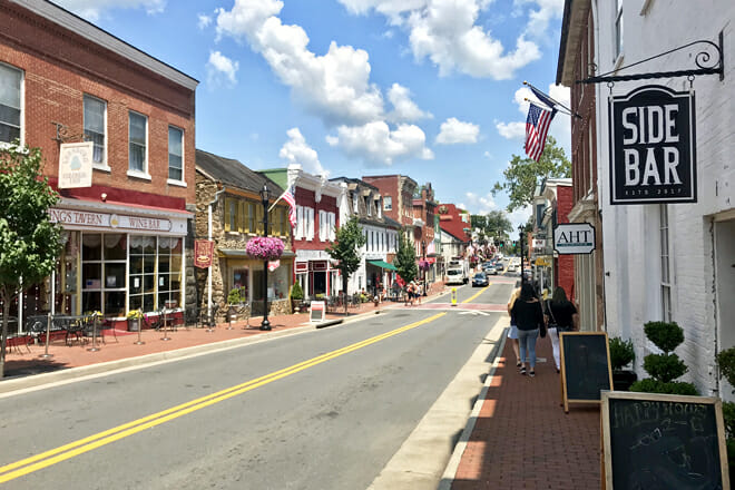 Leesburg