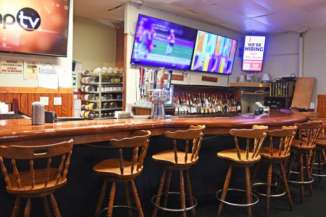 lillians sports grill