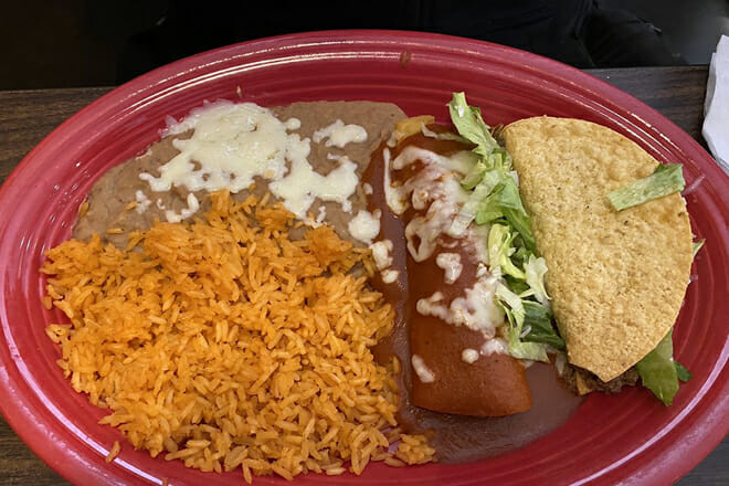 Los Cantaritos Mexican Grille