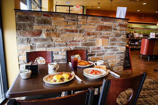 New Woodbury Caf&eacute;