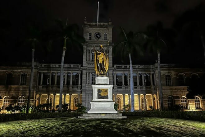 Oahu Ghost Tours &mdash; Various Locations