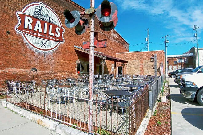 Rails Craft Brew & Eatery