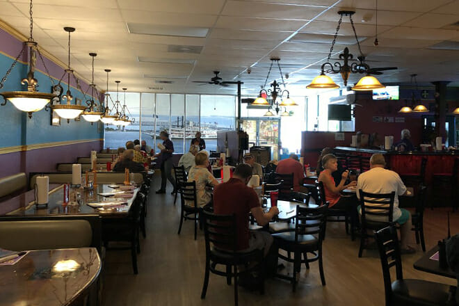 Seafood Seller & Cafe