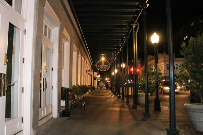 Seattle Ghost Tours & Haunted Pub Crawls