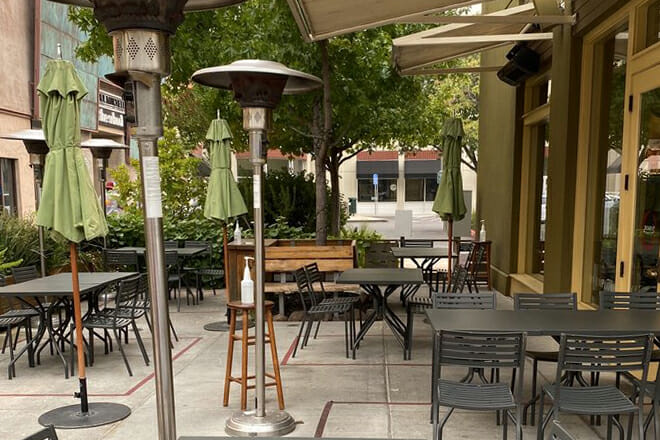 Zachary&rsquo;s Chicago Pizza