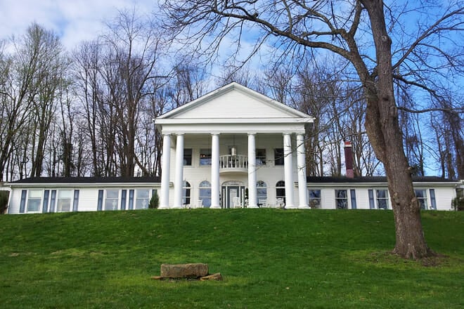 A Georgian Manner Bed and Breakfast