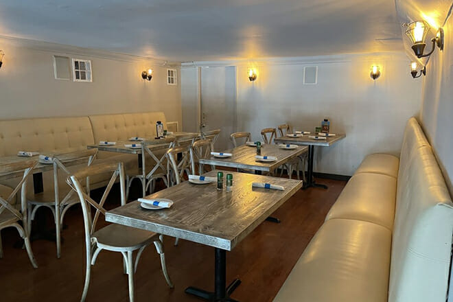 Acropolis Greek Taverna