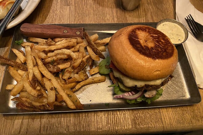 Avenue Pub - Tuscaloosa