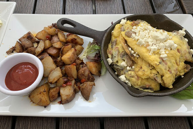 C&eacute; La Vi (Formerly Whipped Creperie)