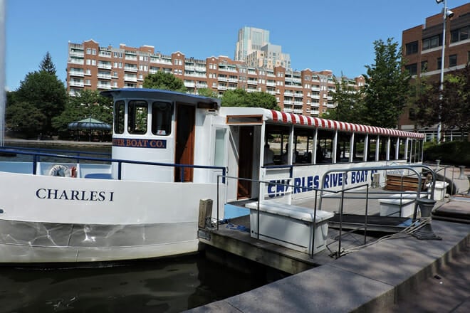 Charles Riverboat Company