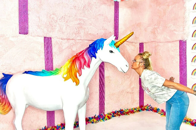 Cool Shots Selfie Museum