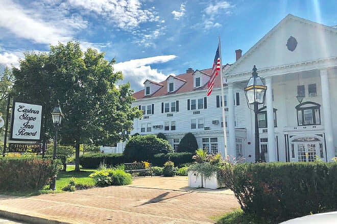 Eastern Slope Inn Resort