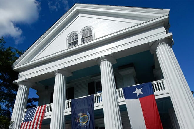 First Families Kennebunkport Museum (AKA White Columns)