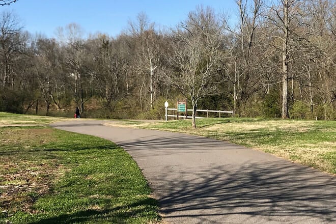 General Bragg Trailhead