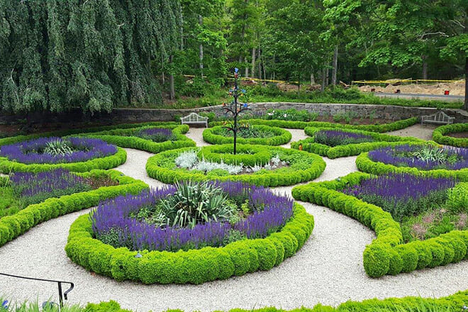 Highfield Hall & Gardens