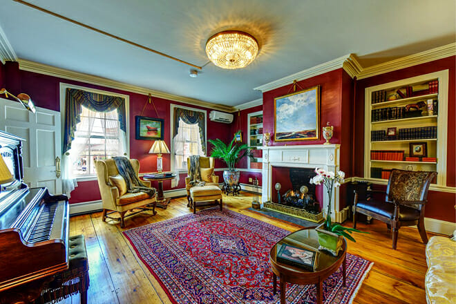 Inn By The Bandstand